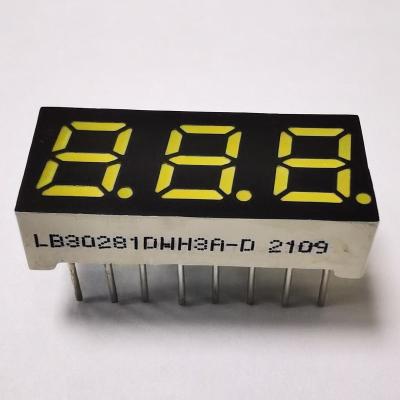 中国 トリプル桁0.28インチ ホワイト 7セグメント LEDディスプレイ 共通カソード 販売のため