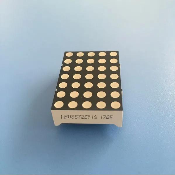 Display a LED a matrice DOT giallo super luminoso 3 mm per segnali mobili / bacheche