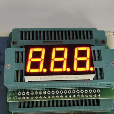 China Ultra helder rood oppervlak Common Caode LED Display 7 Segment 3 cijfers 14,2 mm voor temperatuurcontroller Te koop