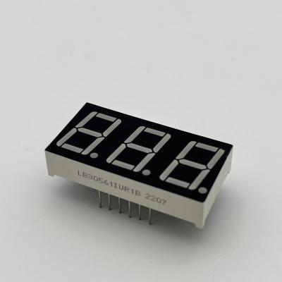 Cina Ultra luminoso superficie rossa Common Caode LED Display 7 Segmento 3 cifre 14,2 mm per il regolatore di temperatura in vendita