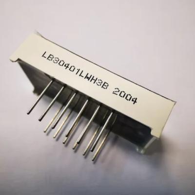 China Compacte driecijferige 0,4 inch 7-segment gemeenschappelijke kathode superheldere rode LED-display voor koffiezetapparaat Te koop