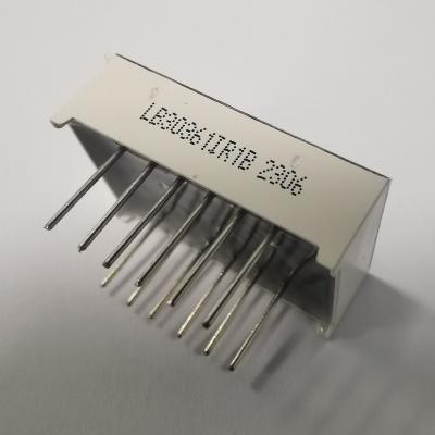 中国 超高輝度赤色0.36インチ（9.2mm）3桁7セグメントコモンアノードLEDディスプレイ（温度/湿度インジケーター用） 販売のため