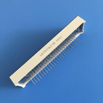 China Tempo longo do segmento ultra brilhante feito sob encomenda comum do dígito 14 do âmbar 8 da exposição de diodo emissor de luz do cátodo à venda