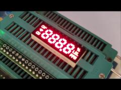 Rode 4-cijferige 7-segment LED-klokdisplay voor huishoudelijke apparaten