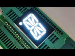 16セグメント LED アルファ番号の電車発表