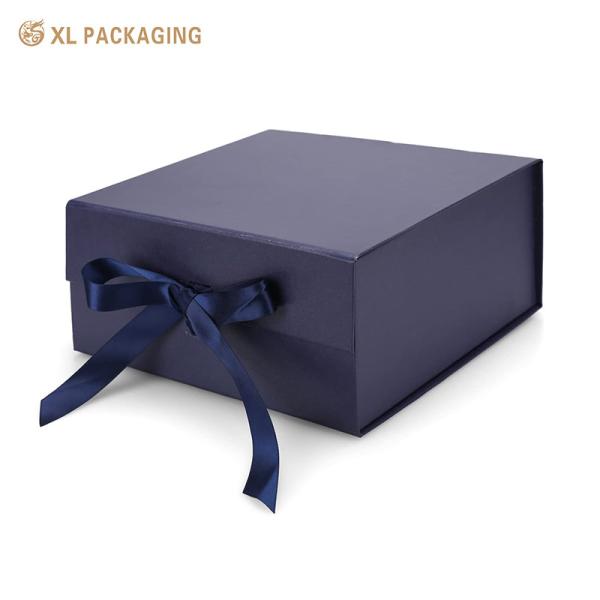 Luxury Foldable Magnetic Closure Foldable Paper Boxes , Embossed Gift Boxes With Ribbon Eco-Friendly and Customizable