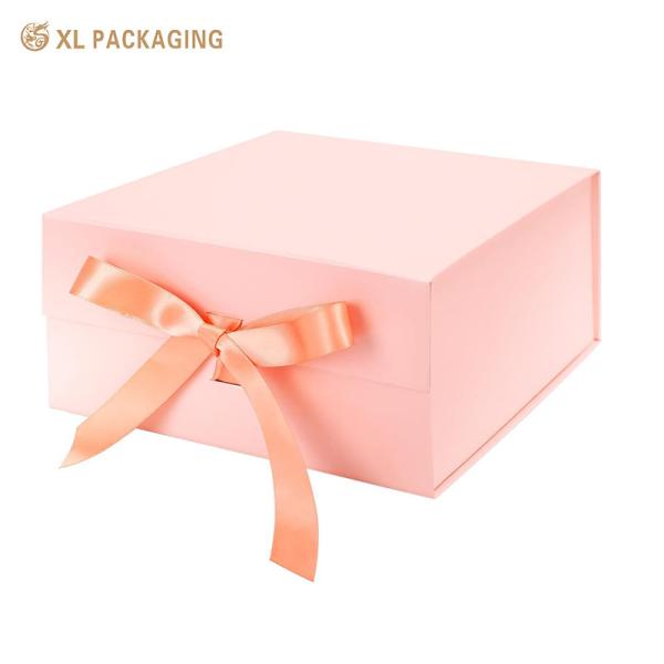 Luxury Foldable Magnetic Closure Foldable Paper Boxes , Embossed Gift Boxes With Ribbon Eco-Friendly and Customizable