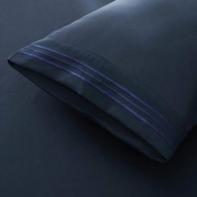Cina 200TC Tre righe ricamo L' albergo di lusso lenzuola Set con 100% poliestere microfibra in vendita