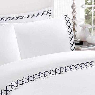 Cina Lenzuola da letto ricamata in microfibra super morbida, set full size 4pcs, fresca e traspirante. in vendita
