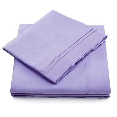 Cina Set letto in microfibra da 90 grammi con ricamo a due righe 3pcs e 4pcs Set lavabile in macchina in vendita