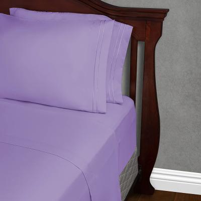 Cina Set letto in microfibra da 90 grammi con ricamo a due righe 3pcs e 4pcs Set lavabile in macchina in vendita