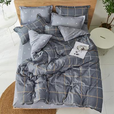 Cina 100% tessuto di poliestere King Size biancheria da letto Set con copertura di copriletto e lenzuola piatta in vendita