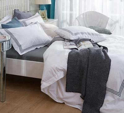 Cina Poly Cotton Hotel Comfort Sheet Quilt Cover Cushioncase Set per 2.2m 7 piedi Letto in vendita