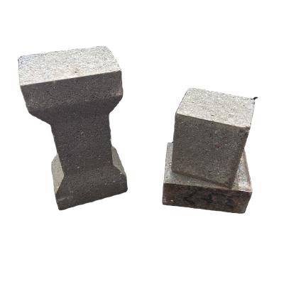China Unglazed Silicon Carbide Kiln Posts Brick High Temperature Resistance for sale