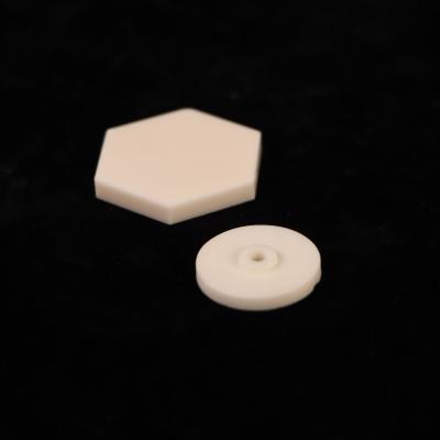 Cina Resistenza dielettrica 18-20 KV/mm Resistenza compressiva 3000 MPa Costante dielettrica 9,6 ossido di alluminio Ceramica in vendita