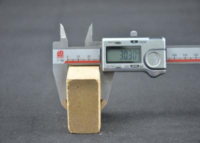 中国 炉の支持版のための高温抵抗の菫青石の柱 販売のため