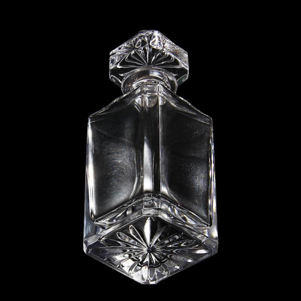 Quality Whiskey Decanter Aerator – 710ml Crystal Oxygenating Carafe for Bulk Wholesale & Custom Branding for sale
