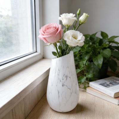 China Exquisite Home Decor Glass Vase 220mm Height For Office Desk Decoration for sale