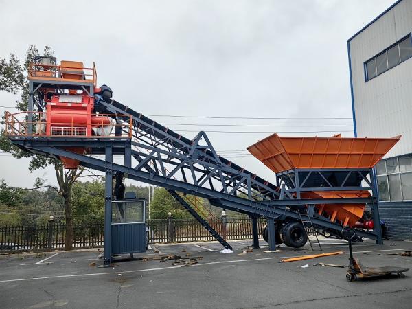 Quality Portable Mobile Concrete Batching Plant With Mobile Cement Mobile Concrete Silo for sale