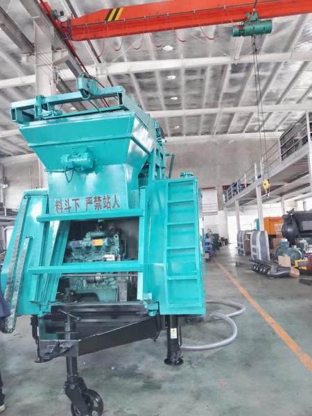Quality Small Concrete Mixer With Pump Hose Self-Loading Mixer for sale