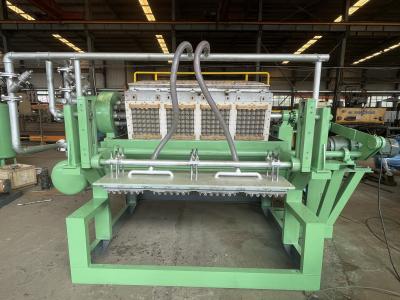 China Máquina de moldagem de bandeja de ovos para negócios domésticos, 2500 unidades/hora, baixo consumo de energia à venda
