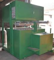 China Low Capacity 700pcs Egg Carton Making Machine Two Moulds With CE Certification for sale