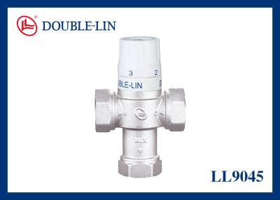 China Adjustable Anti-Scaled Thermostatic Mixing Valve 16 Bar Working Pressure 38℃ to 65℃ Working Temperature for sale