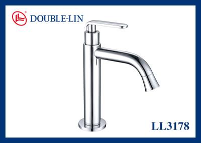China High-Density Forged Brass Angle Valves for Basin Faucet/Chrome Plated/Single Way for sale