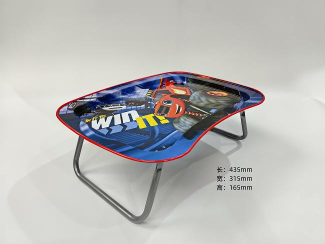 DADI tin tray in use as tableware