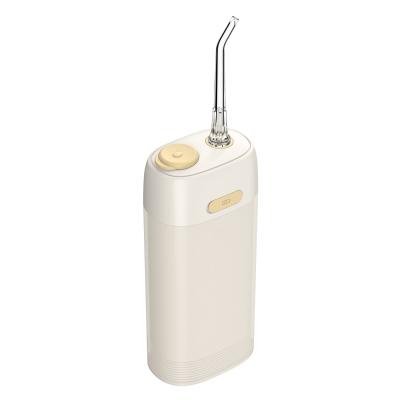 Cina Tipo pulitore elettrico dei denti di C IPX7 Jet Cordless Portable Mini Water Flosser in vendita