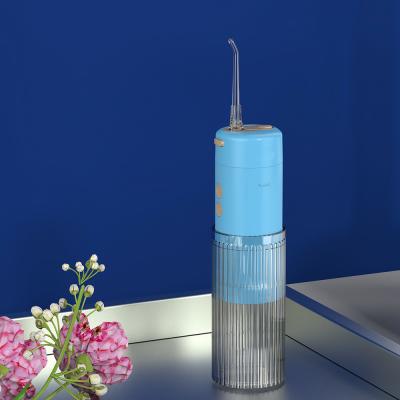 Cina Acqua dentaria ricaricabile Flosser 200ml di Nicefeel USB con una resistenza di 30 giorni in vendita