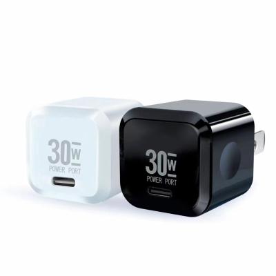 中国 高性能のアイス・キューブUSB C旅行アダプターの積み過ぎの保護 販売のため