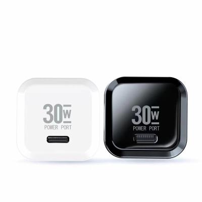中国 高性能のアイス・キューブUSB C旅行アダプターの積み過ぎの保護 販売のため