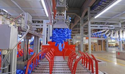 China Van de de productielijn beschikbare medische handschoen van de latexhandschoen het materiaalonderhoud en reparatie Te koop