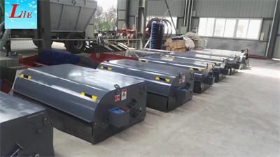 China Lujie Sweeper Box Broom Skid Steer 72 Attachment for sale
