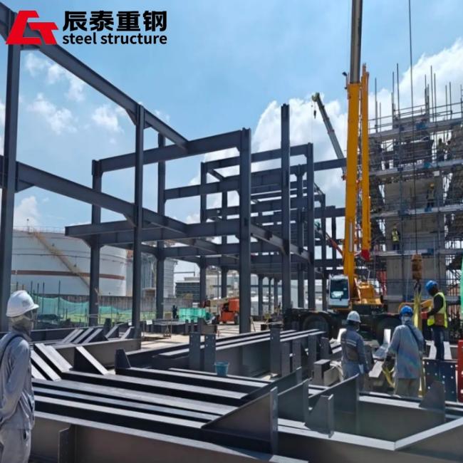 High-rise steel structure framework installation