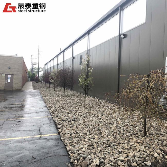 Steel structure portal crane workshop exterior view