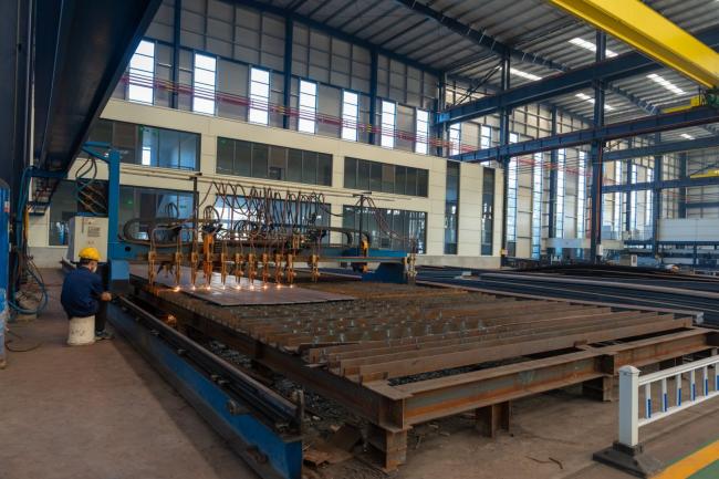 Customizable steel structure building features