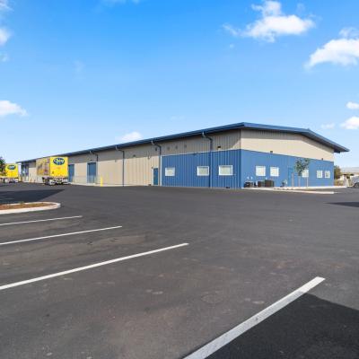 China Galvanized Lightweight Steel Structure Workshop Q235 Q355 Fast Assembly for sale