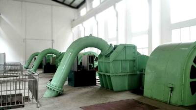 中国 耐久性 鉄製水力タービン発電機 5m-500m 水頭周波数 50/60HZ 発電用 販売のため