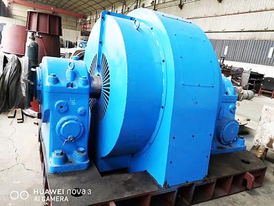 China Vermogen Uitgang Borstelloze waterturbinegenerator 300-3000 tpm Versnellingsbereik 220V-690V Nominale spanning for sale