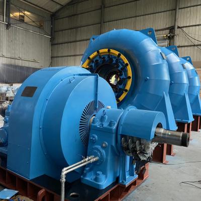 Chine Générateur de turbine hydraulique personnalisé pour les centrales hydroélectriques de sortie d'énergie électrique à vendre