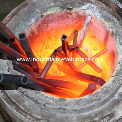 Cina Inclinazione del ferro di fusione Teel Shell Melting Furnace del forno ad induzione del ferro 70KW 25kg in vendita
