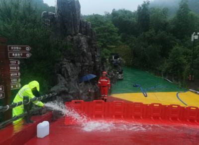 China New Red Plastic Brand Design Flood Barrier For Building Stop Water And Flood for sale