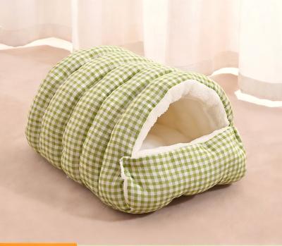 China Indoor Enclosed Wool Soft Cat Bed with Plush Lining Removable & Washable Cozy Resting Space for Cats for sale