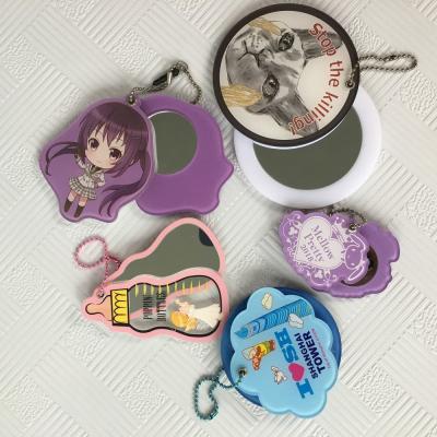 Cina Specchio compatto di singolo anime di plastica laterale, piccolo specchio di trucco per la borsa in vendita