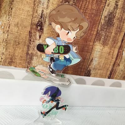 Cina Esposizione acrilica della decorazione della persona in piedi di anime amichevole di Eco con i vari colori in vendita