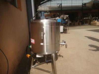 中国 子牛のヤギの家100リットルの産業小型ミルクの低温殺菌器の高い有効 販売のため