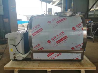 Cina 1000 litri di acciaio inossidabile del latte di raffreddamento del carro armato del latte di attrezzatura di raffreddamento per latte in serie in vendita