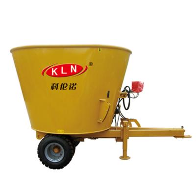 China 6M3 Vertical TMR Mixer Animal Feed Grinder Electric Tractor Cow Fodder for sale